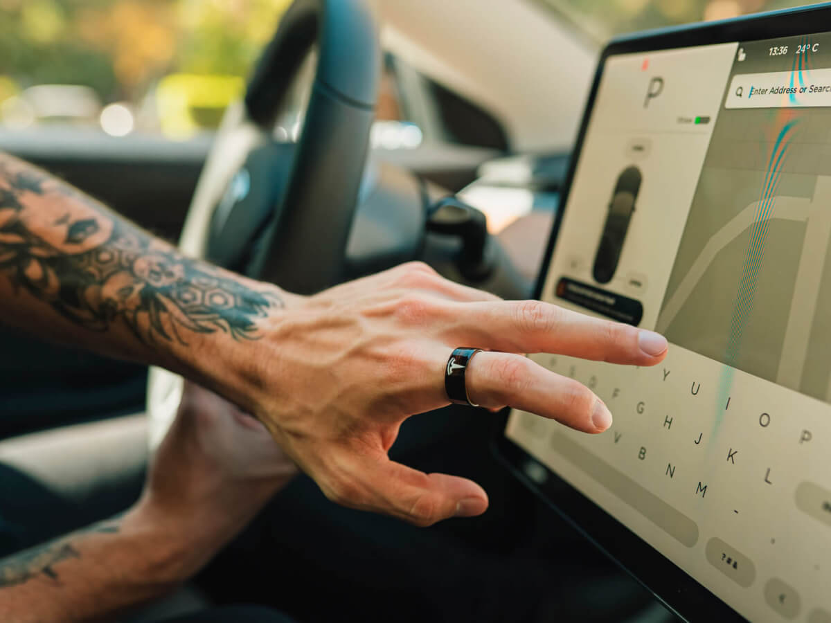 如何選擇合適的 Tesla Ring 尺寸和材質